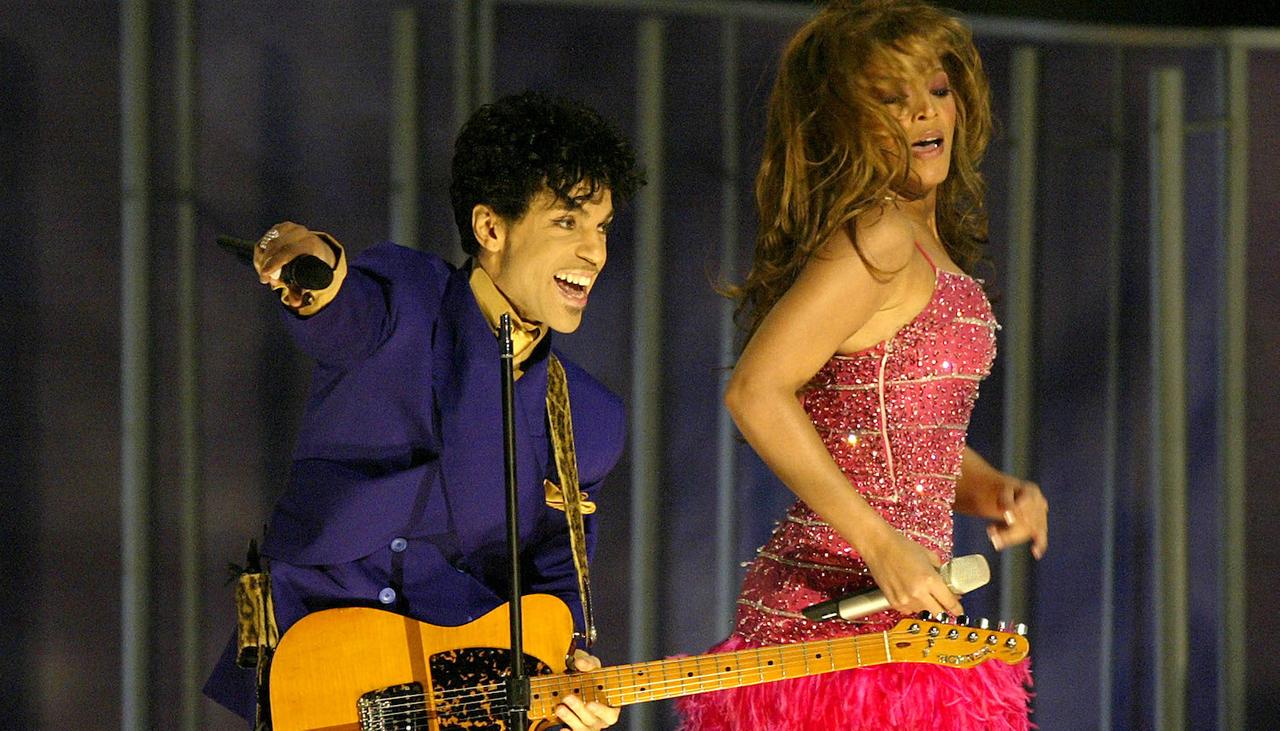 Short Famous People — Celebrities, Athletes, Politicians, and More