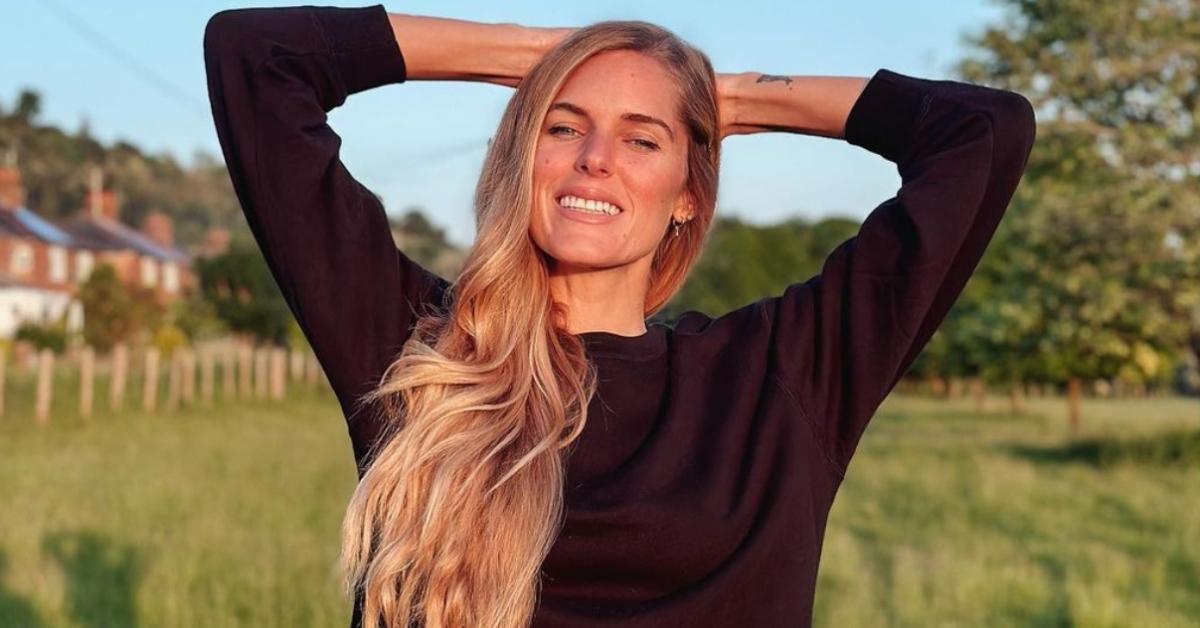 Influencer Samantha Lotus Says You Don't Need Your Glasses