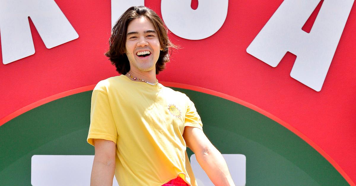 7 of the Best Gay Comedians to Check Out Right Now