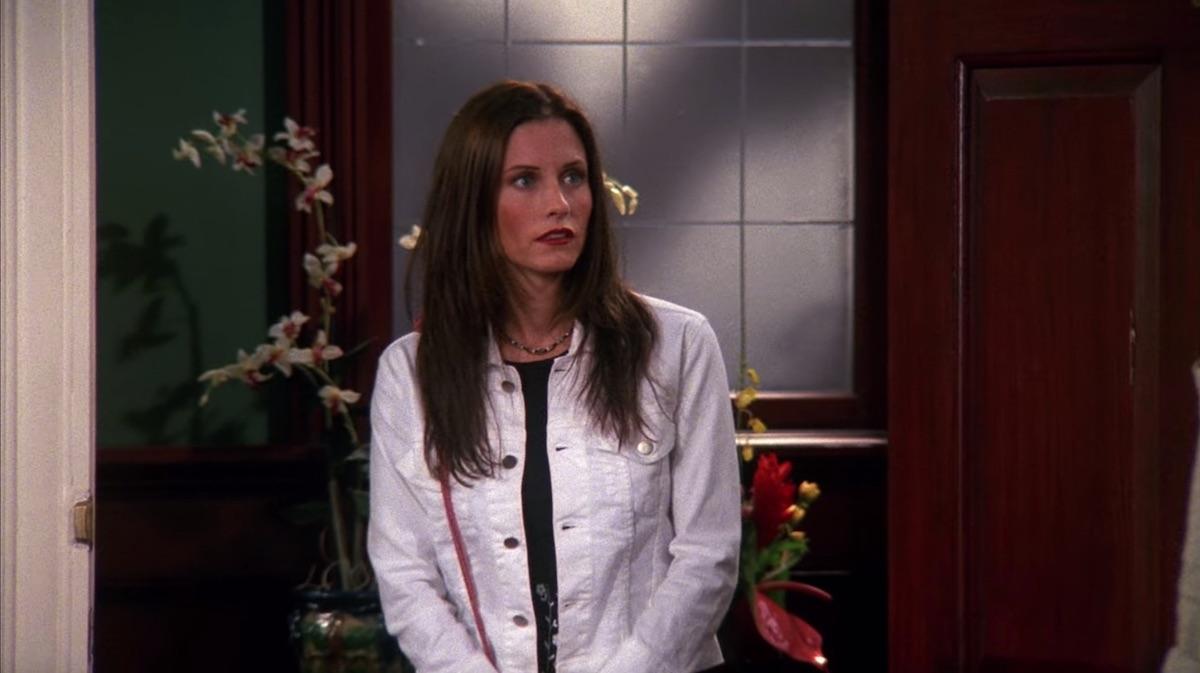 See Monica Geller's Hair Transformation From Season 1 of 'Friends'