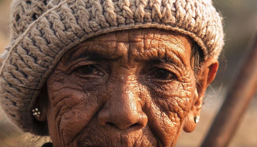 Photoshop Surgeon Shows What Older People Looked like in Their Youth