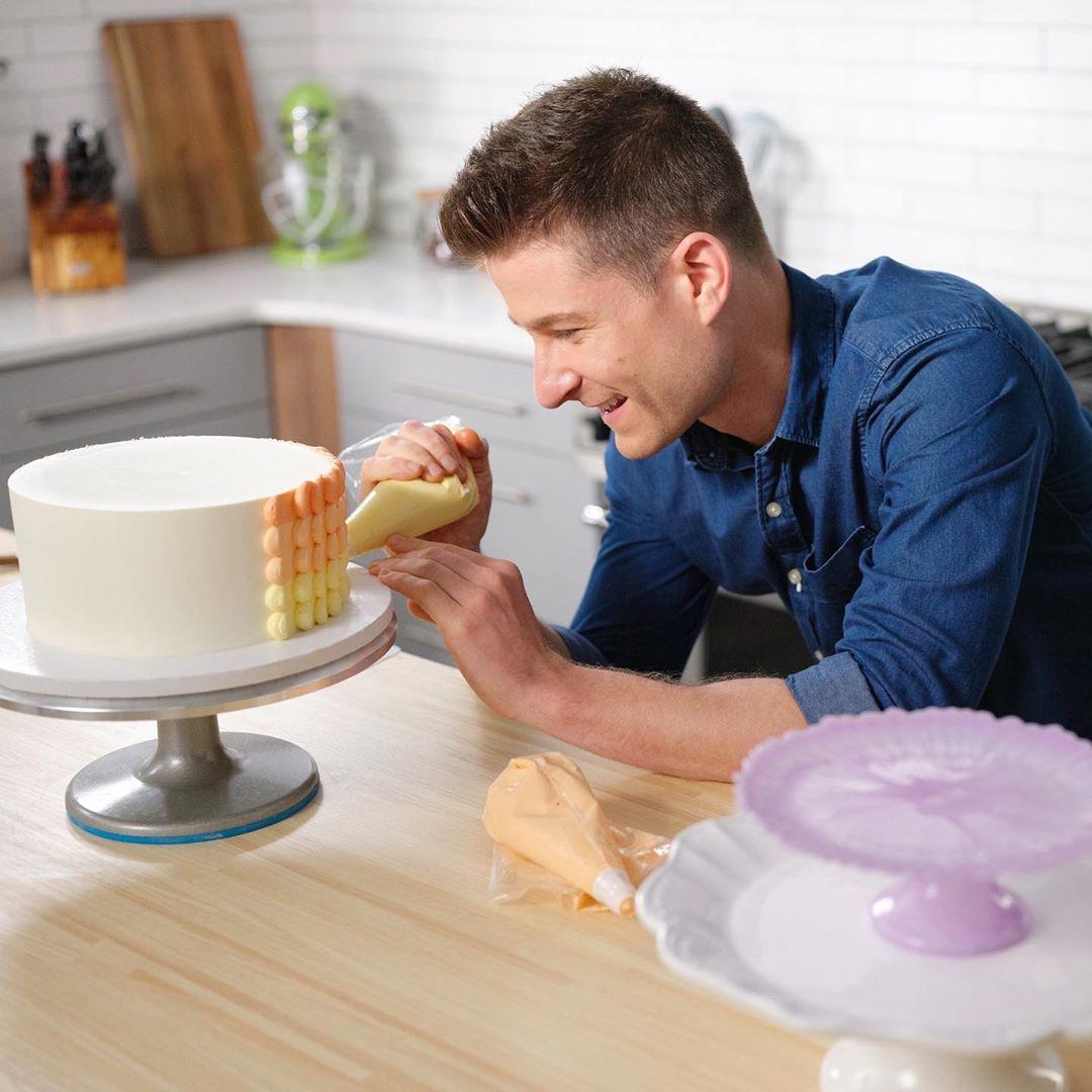 Is Dan Langan Married? Everything to Know About the Food Network Baker