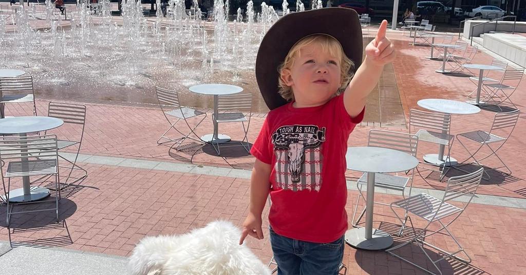 Who Is Charlie Robison's Wife? Let's Meet Kristen Robison