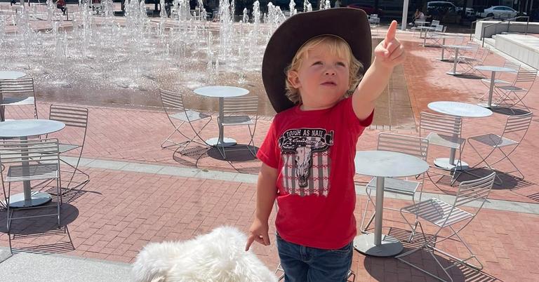 Who Is Charlie Robison's Wife? Let's Meet Kristen Robison