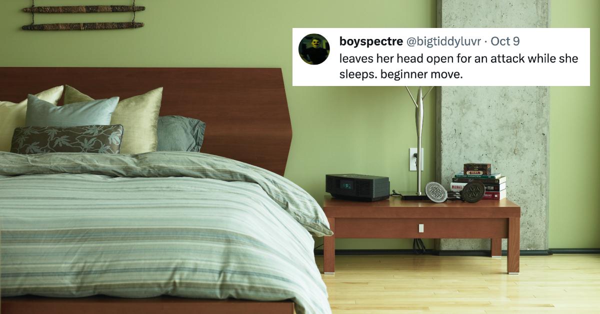 Woman Reveals New Roommate's Strange Bed Configuration