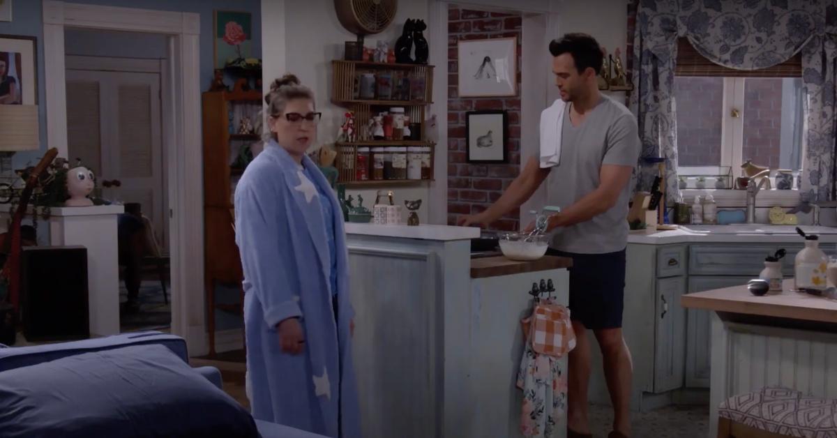 Kat and Max Try to Navigate Their Messy Breakup in 'Call Me Kat ...