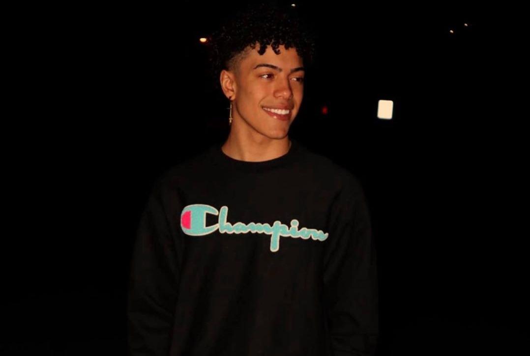 How Old Is Derek Trendz on TikTok? He's a Young Entrepreneur