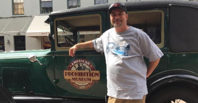 What Is 'Moonshiners' Star Steven Ray Tickle's Net Worth? Details