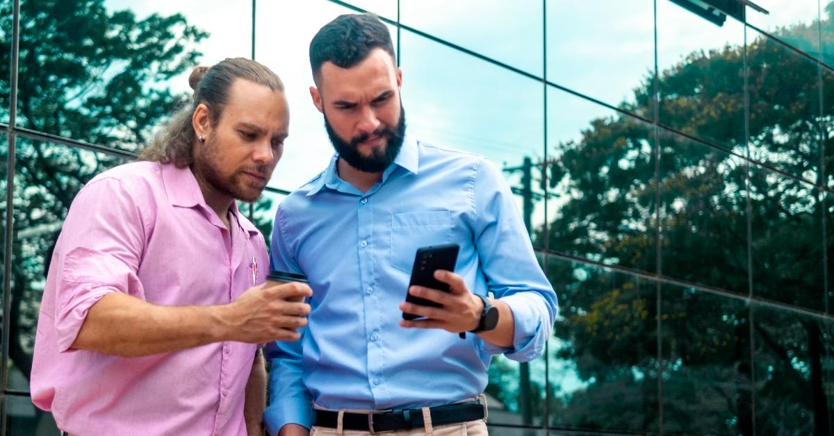 “Block Everyone Who Texts You” Life Hack Goes TikTok Viral