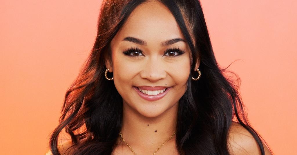 Who Gets Joey's First Impression Rose on the Bachelor? (SPOILERS)