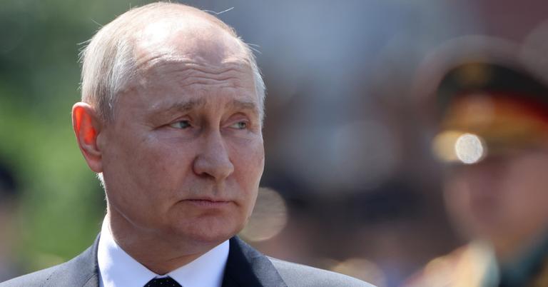 Why Does Putin Have a Super Bowl Ring? Roast Joke Explained