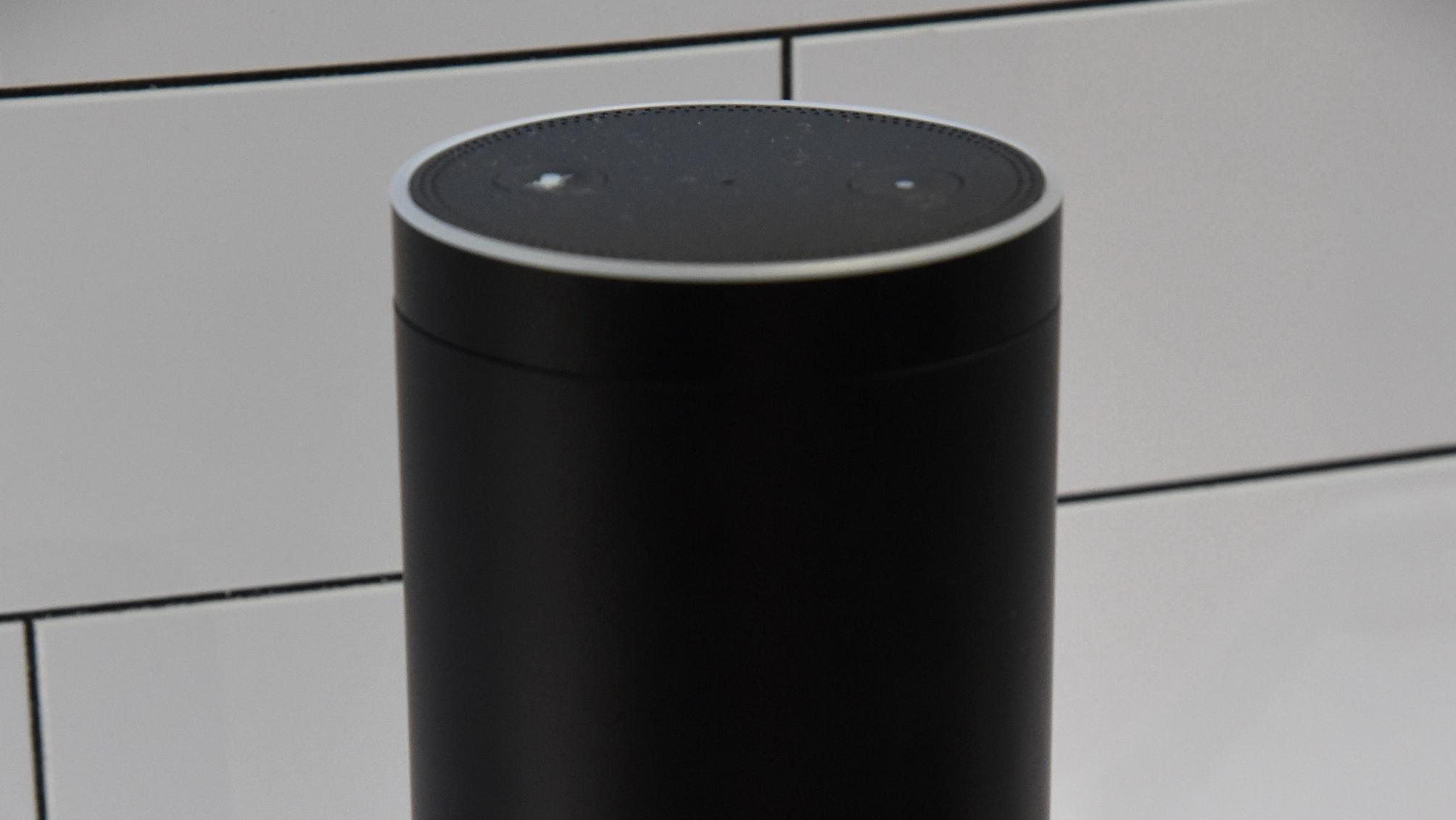 Why Does My Amazon Alexa Have a Yellow Ring? A Flashing Green Ring?