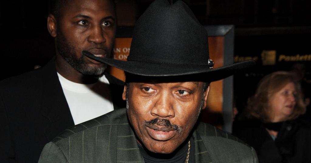 Joe Frazier's Son Derek Is One of 11 Kids for the Boxing Legend