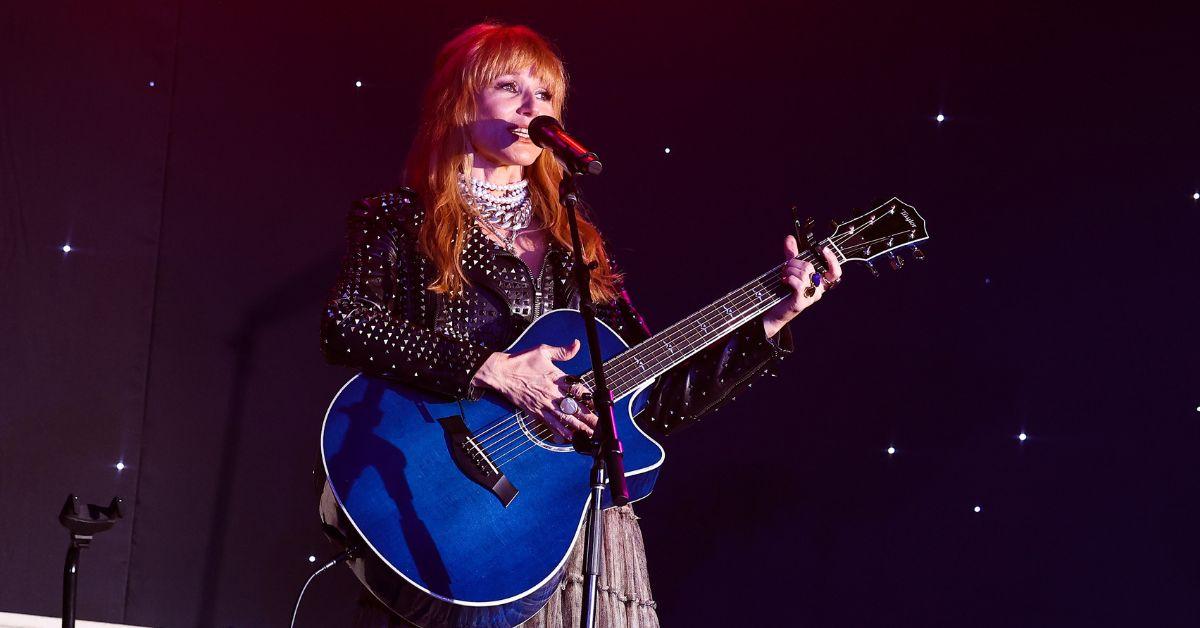 Jewel's Relationship History Includes Musicians and Actors