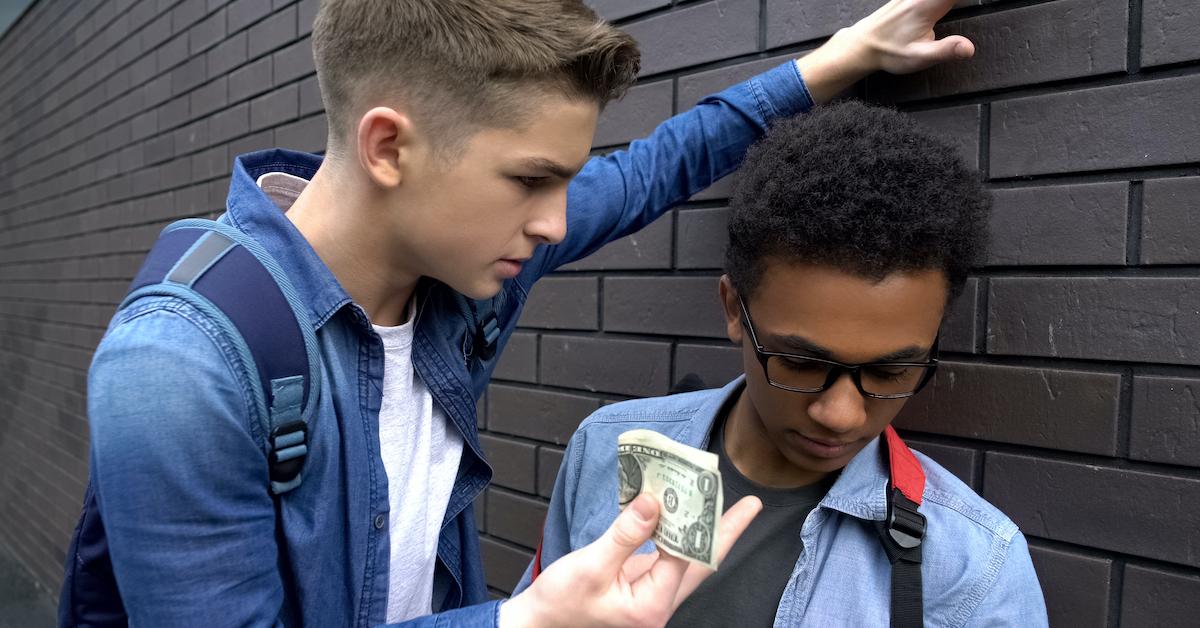 Dad Tried to Teach Daughter a Lesson By Calling the Cops, But He's the ...