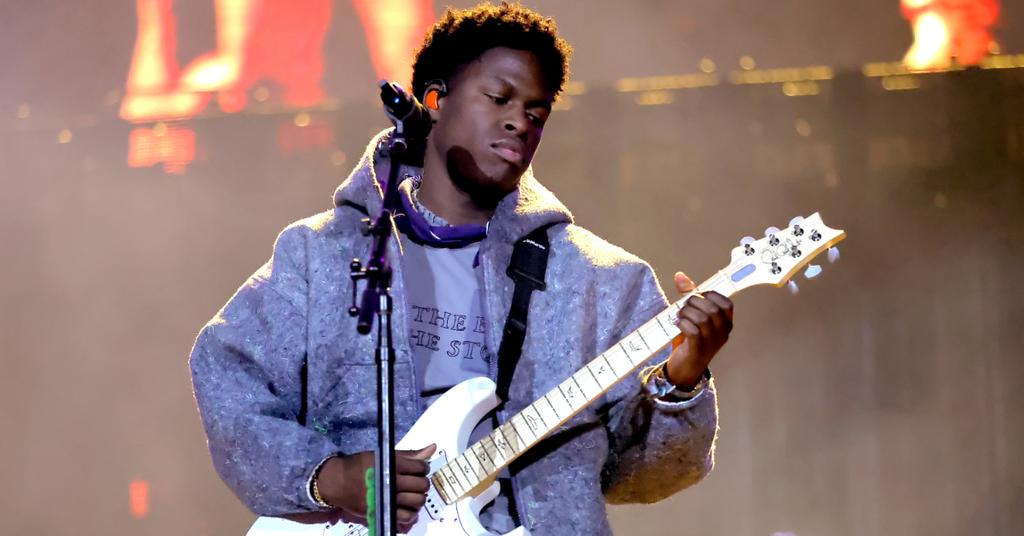 Why Did Daniel Caesar Get Canceled? Here's What We Know Why Did Daniel Caesar Get Canceled? Here's What We Know