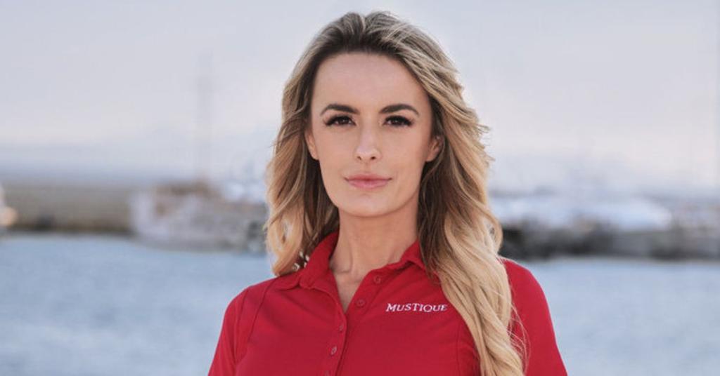 Did Ellie Dubaich Leave Below Deck Mediterranean Season 9?