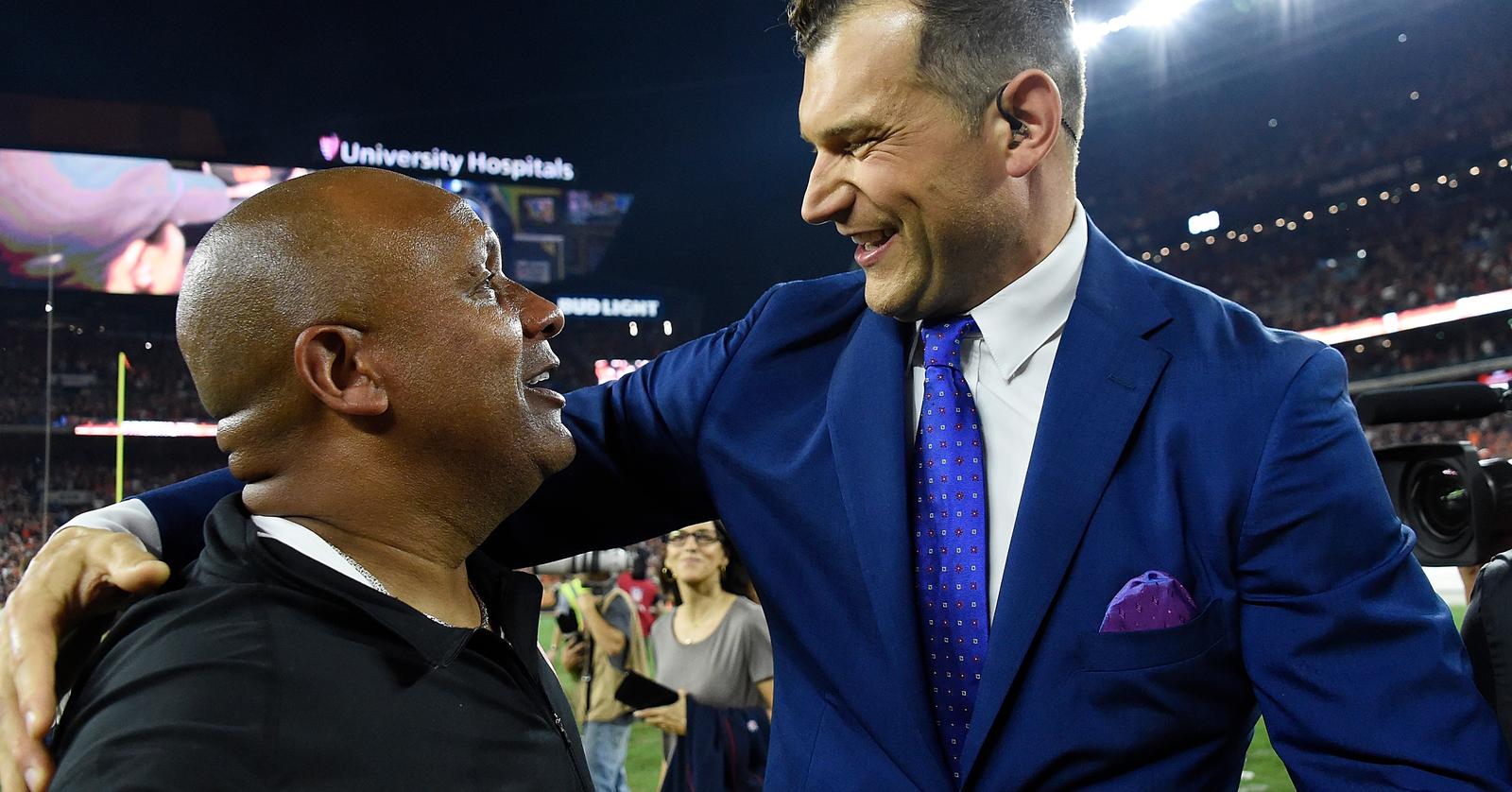 Joe Thomas’ Weight Loss Transformation Is an Inspiring One