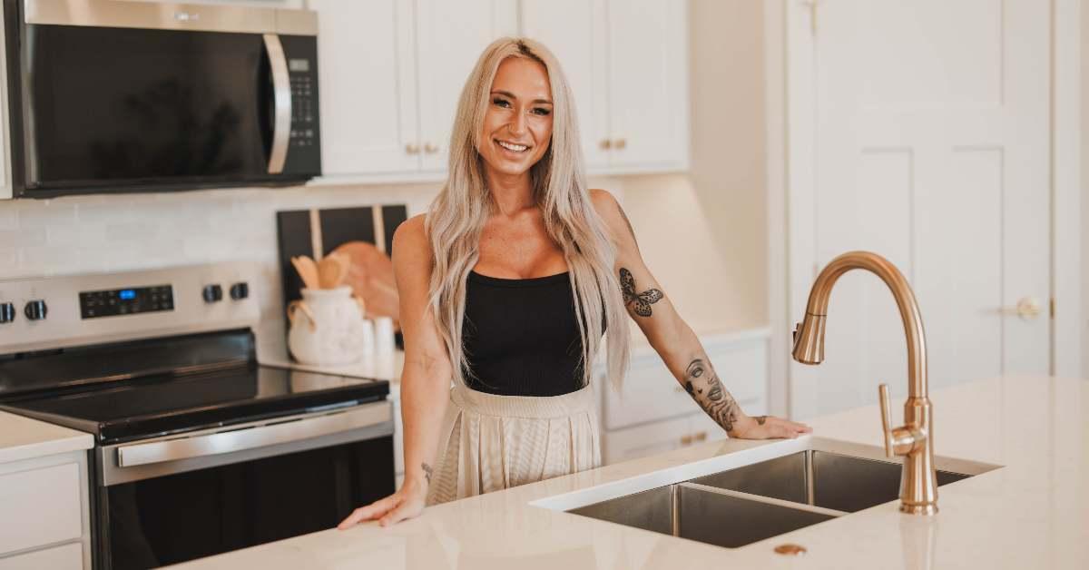 Influencer Ferrari Jay Shares How Losing Her Father at 5 Shaped Her ...