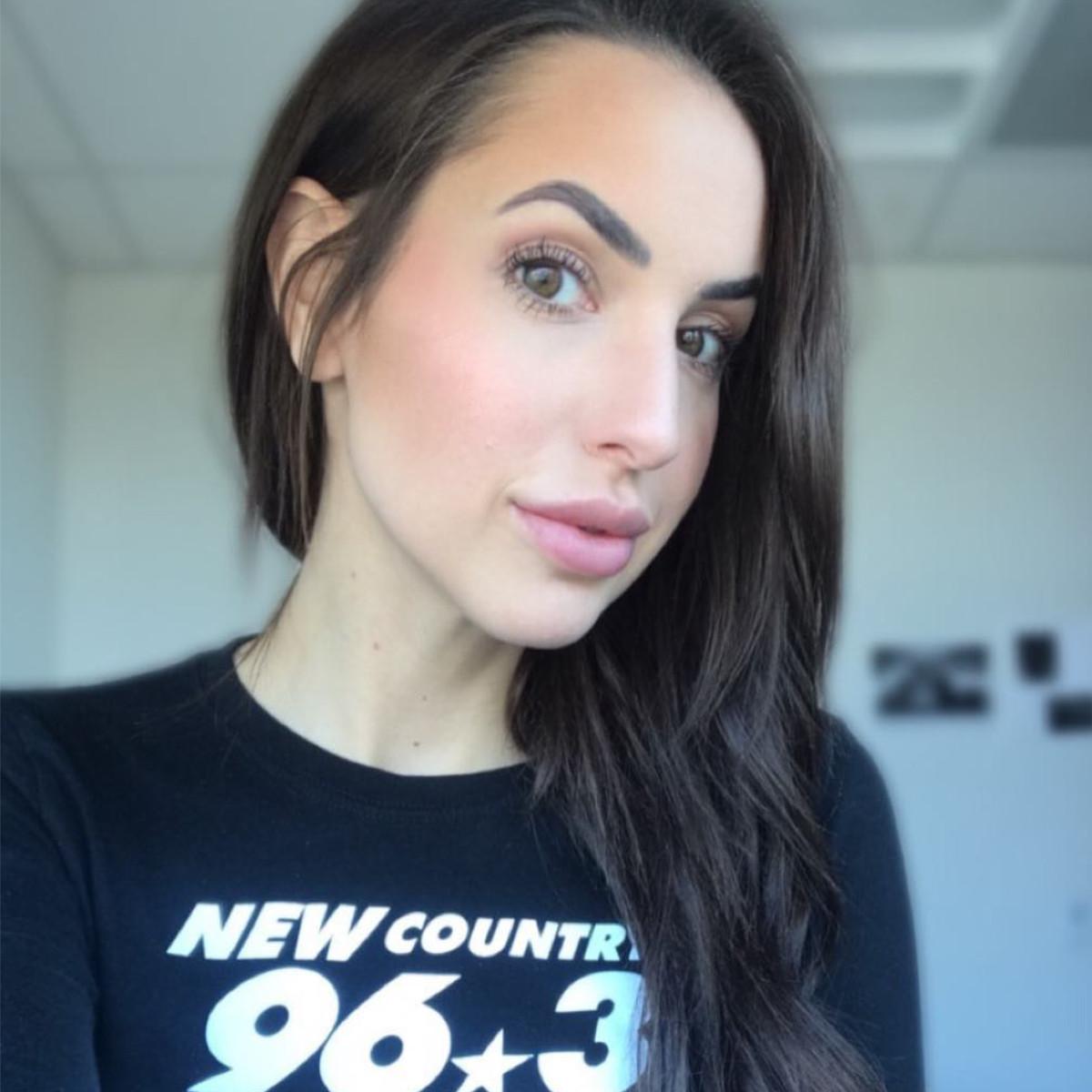 What Happened to Connected K on KSCS? Info on Radio Host’s Departure