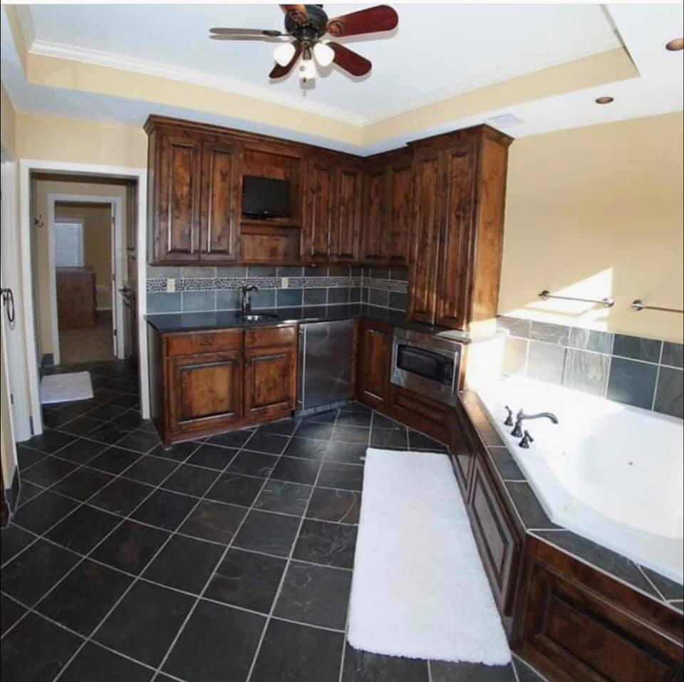 Home Design Fails That Are So Bad You Literally Couldn't Live There