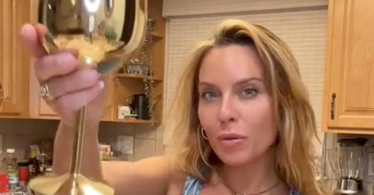 What Does "Golf Widow" Mean on TikTok? Term Explained