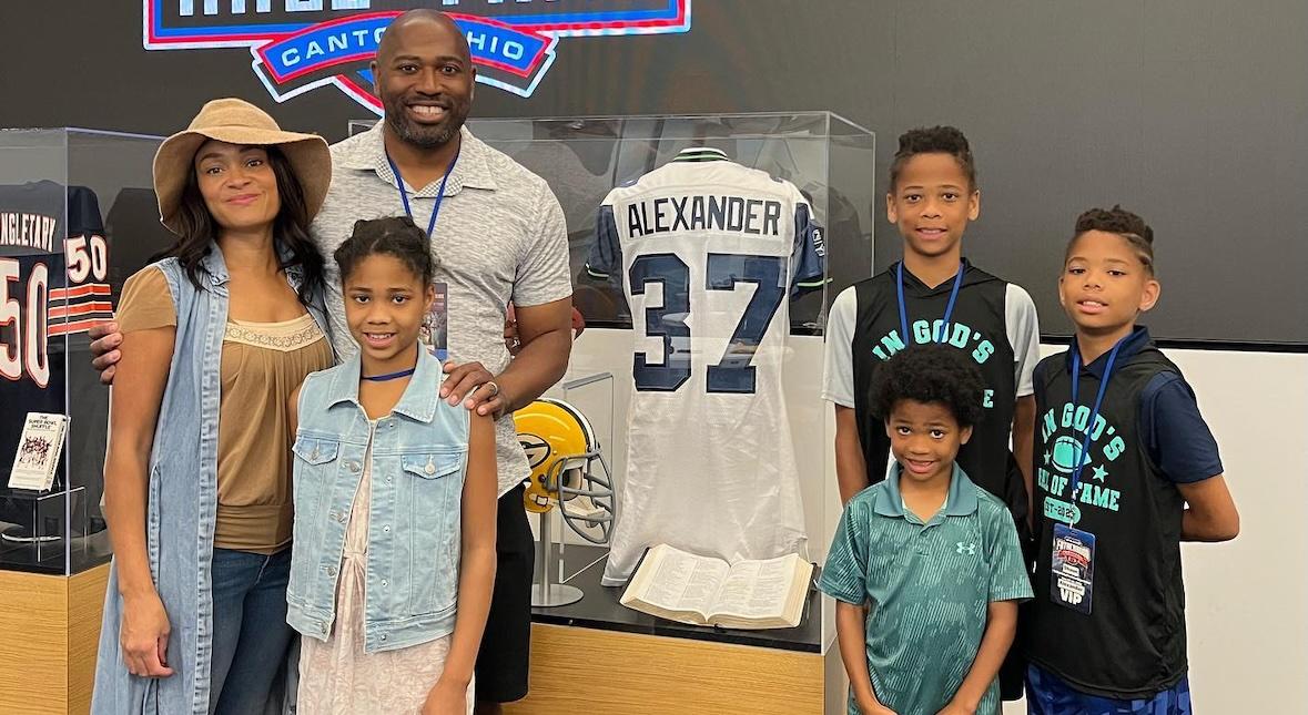 Meet Shaun Alexander's Wife and the Mother of His Children, Valerie
