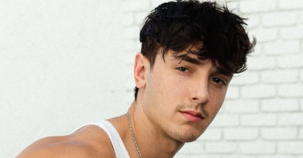 What's Up With Bryce Hall's Hairline? Twitter Is All Over It