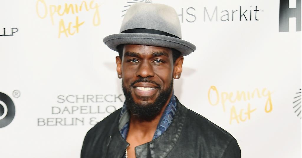 Mustafa Shakir Eye Color — the 4-1-1 on His Appearance