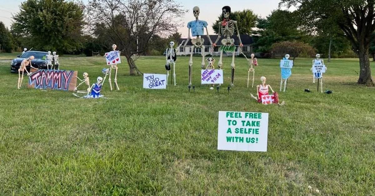 Cancer Patient Leaves Touching Note for 12-Foot-Skeleton Family