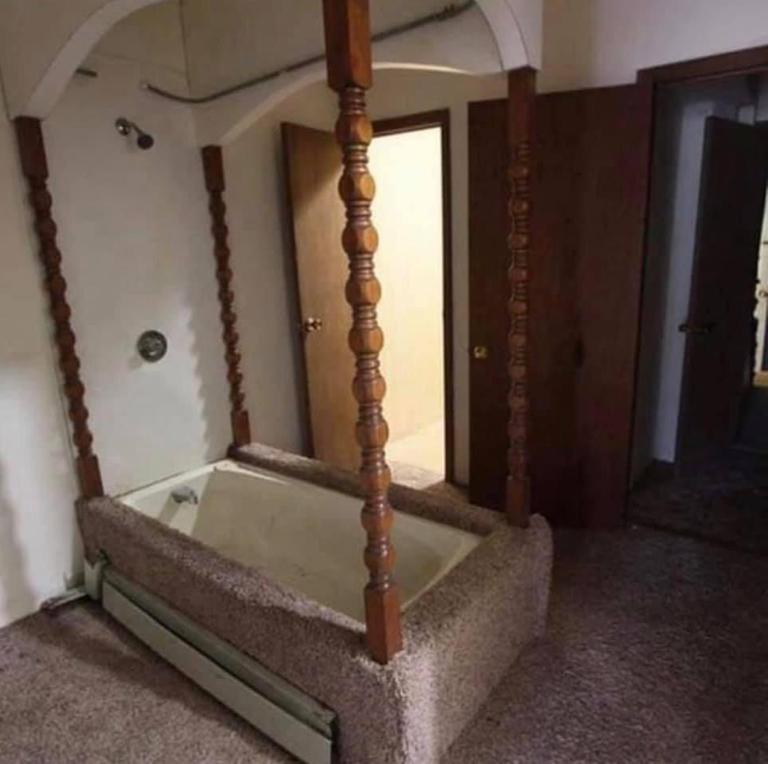 Home Design Fails That Are So Bad You Literally Couldn't Live There