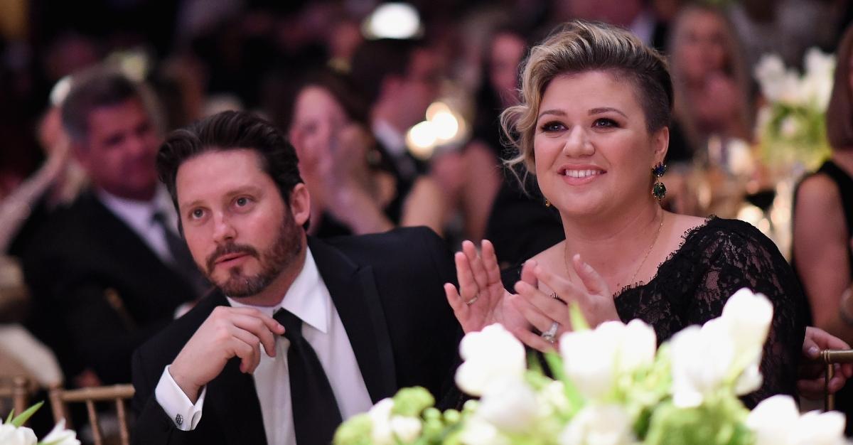Is Kelly Clarkson Dating Anyone? Here's What She's Said