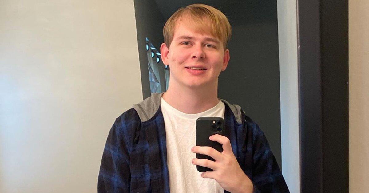 What Happened to CallMeCarson? YouTuber Is Returning to Twitch