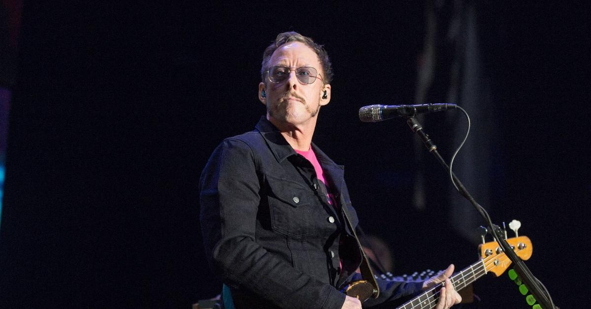 What Happened to the Wife of Weezer Bassist Scott Shriner?