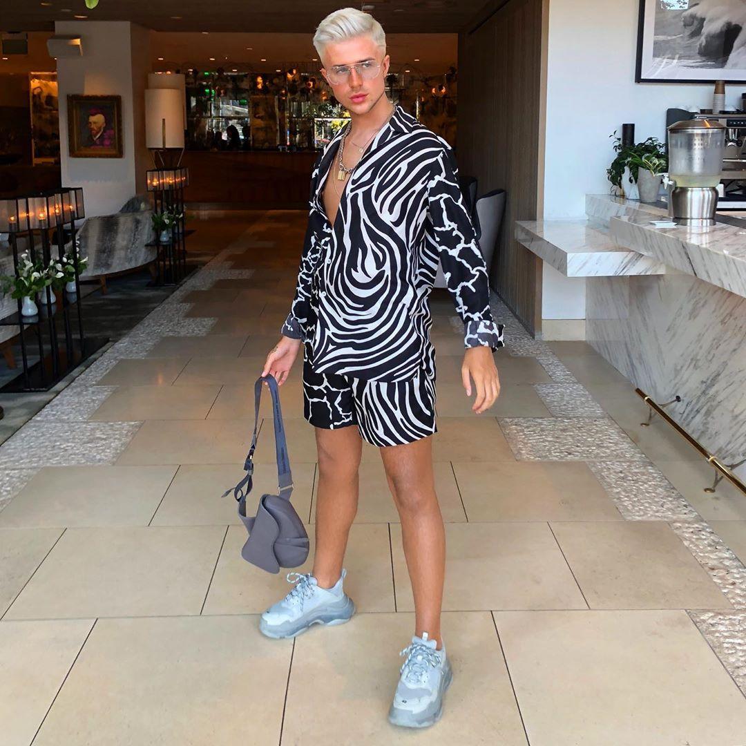 Me, Myself & MMMMitchell Isn't Your Average Makeup Palette: Details!