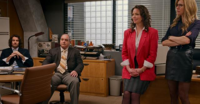 Do Johnny and Kate Get Back Together in 'Firefly Lane'? Why Did they ...