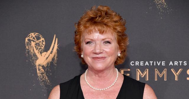 Let’s Get To Know Ted Lasso’s Mom – VisionViral.com