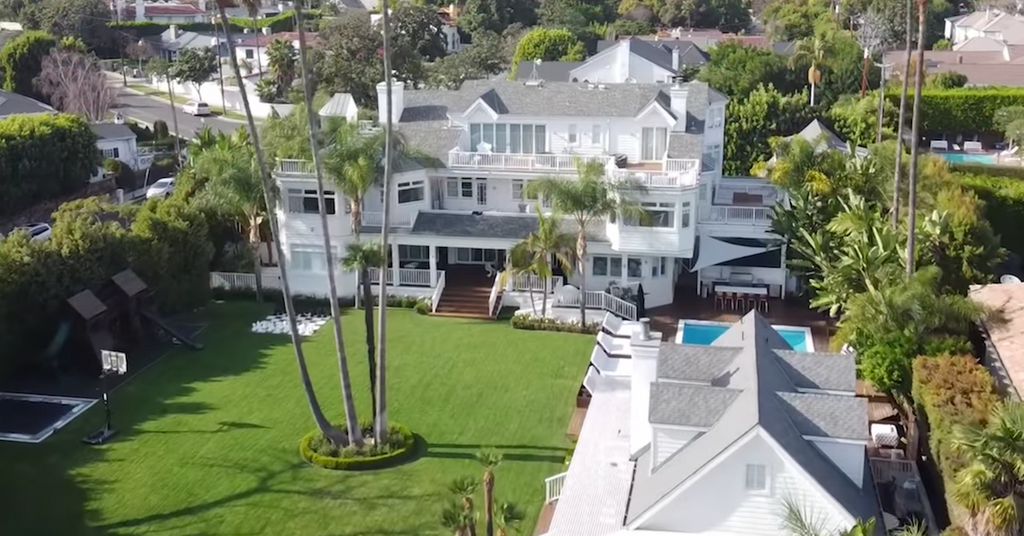 Who Lives in the FaZe House? Meet the Members of the Collective