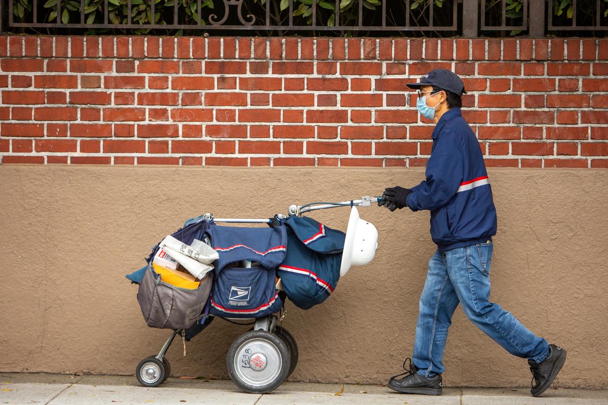 Postal Workers Share the Ways in Which We Can Help Them During This ...