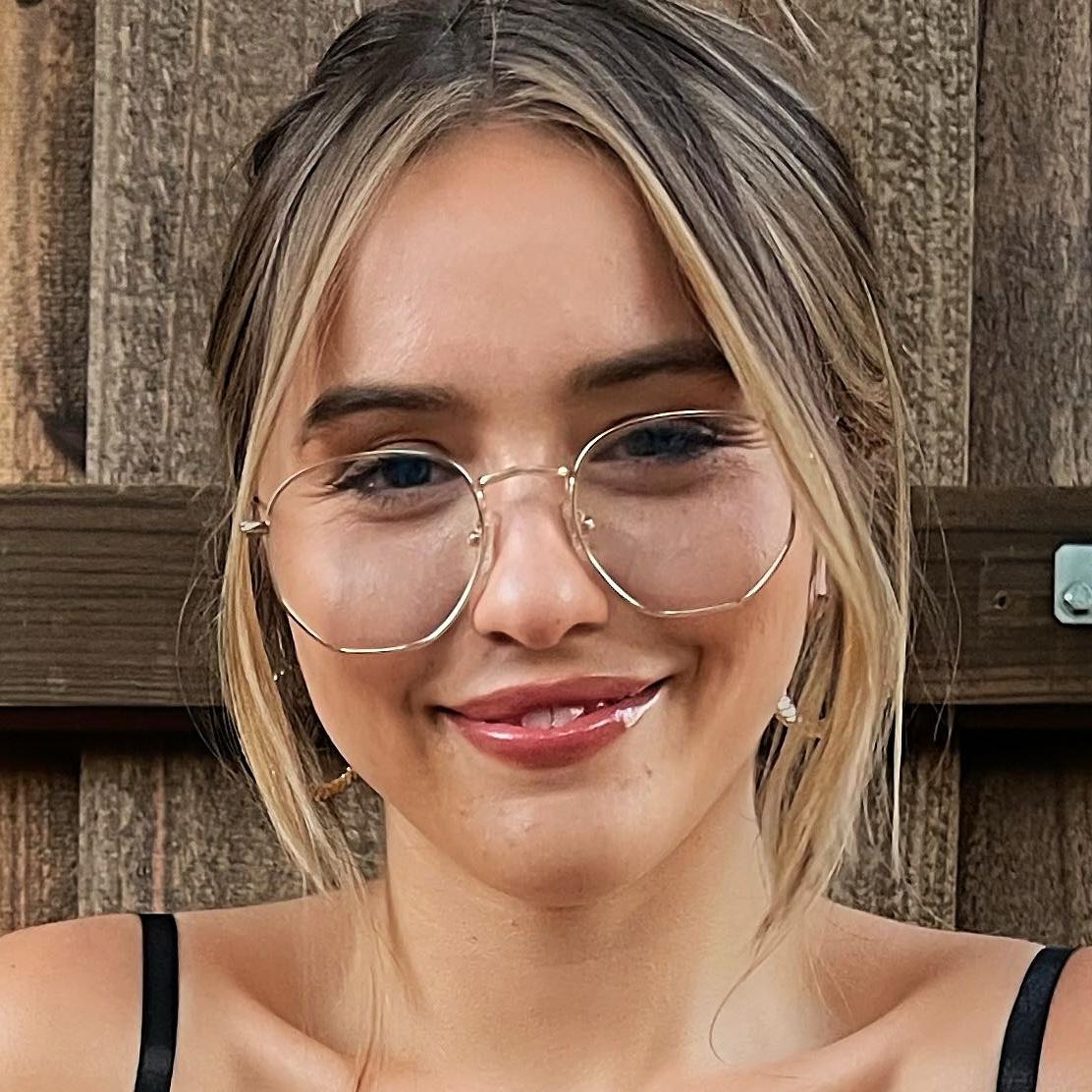 Influencer Mila Monte Admits Her Parents Think She’s Studying While She ...