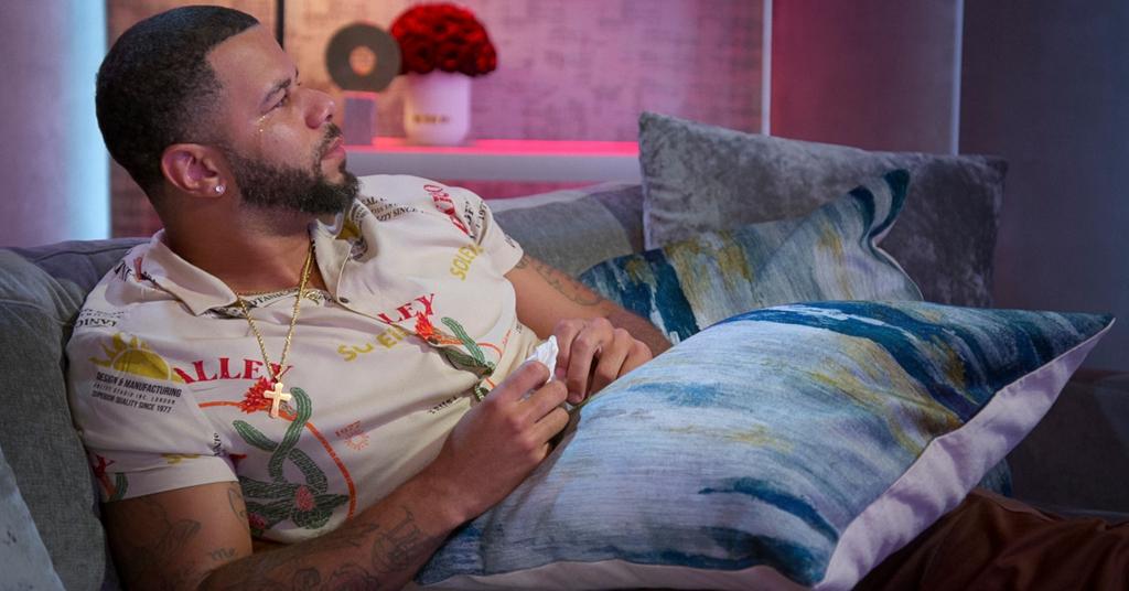 Love Is Blind: Tyler's Text Messages With Baby Mama Revealed