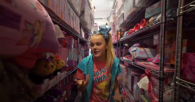 JoJo Siwa's House Is a Teen's Dream Come True but Where Is It Located?