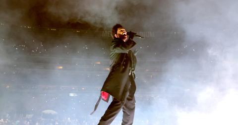 Woman Snatches Poster From Concertgoer for Ruining Her View