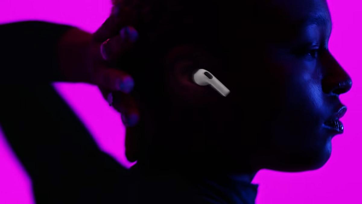 Why Does Only One AirPod Work? Here's How to Fix It