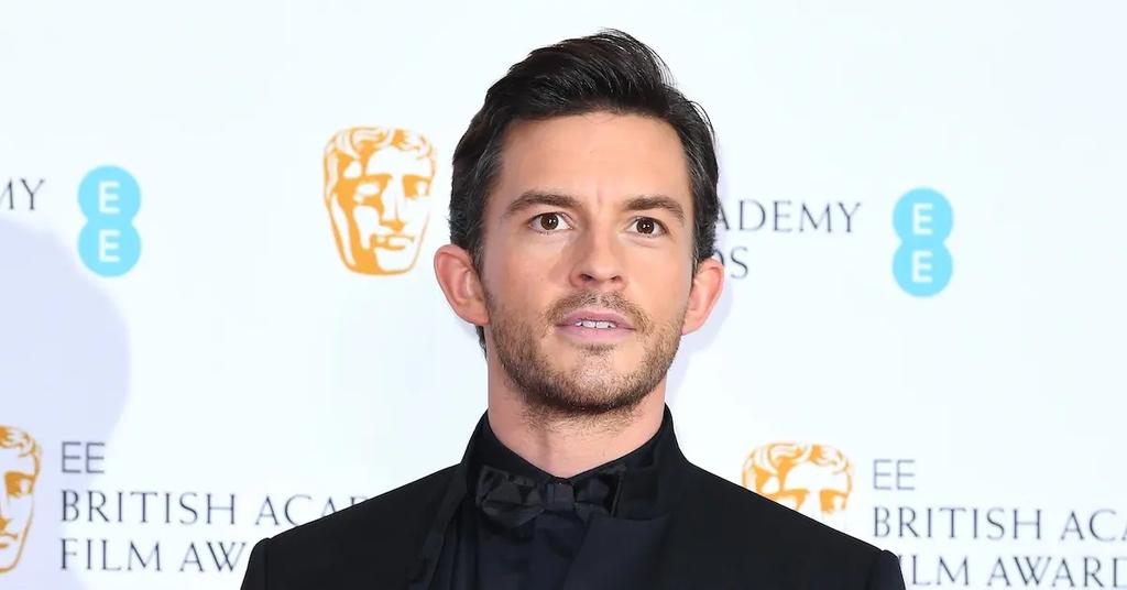 Who Is Jonathan Bailey's Partner? An Update on His Dating Life