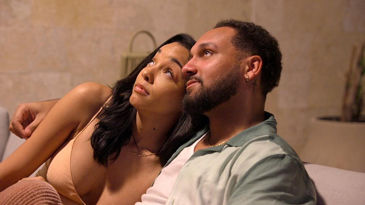 Love Is Blind: Virginia and Devin Talk Politics