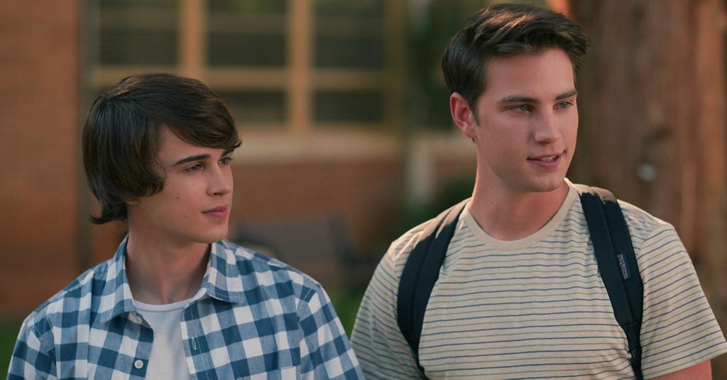 Who Does Annie End up With in 'Sweet Magnolias'? Actor on Love Triangle ...