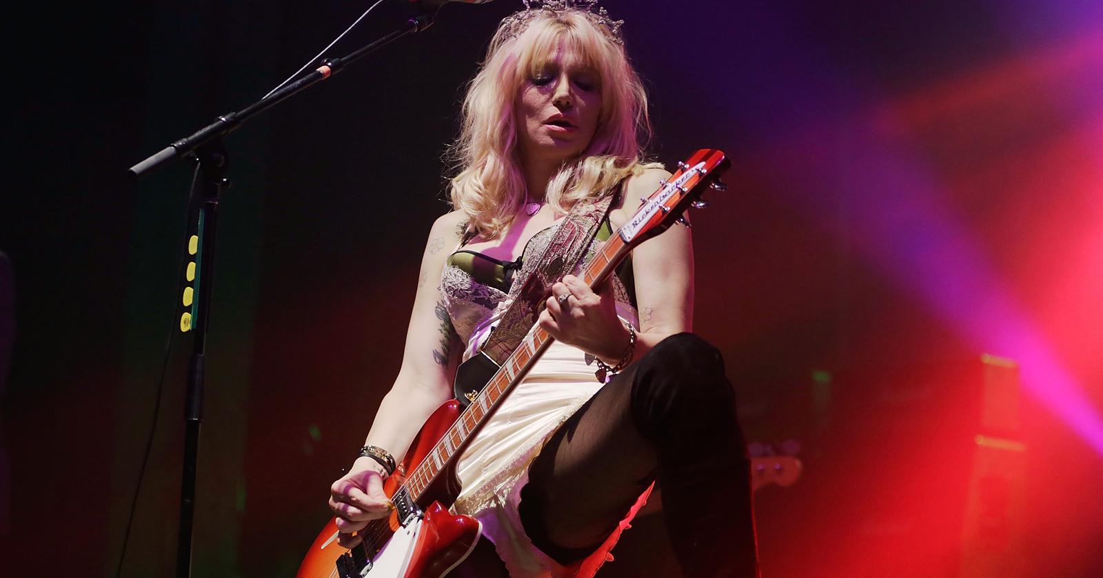 Singers Yelling at Fans — Concert Meltdowns and Flip-Outs