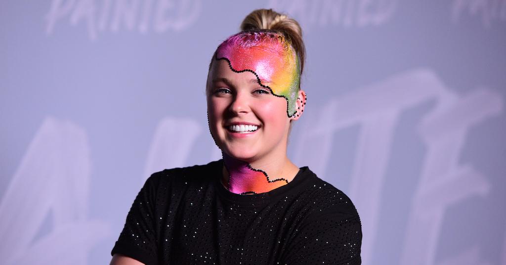 Who Are JoJo Siwa’s Ex-Girlfriends? Her Dating History