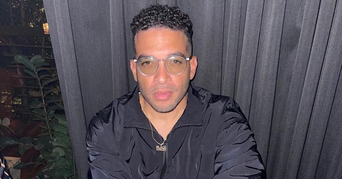 What Is 'Hollywood Unlocked' Jason Lee's Net Worth? He Talks Finances ...